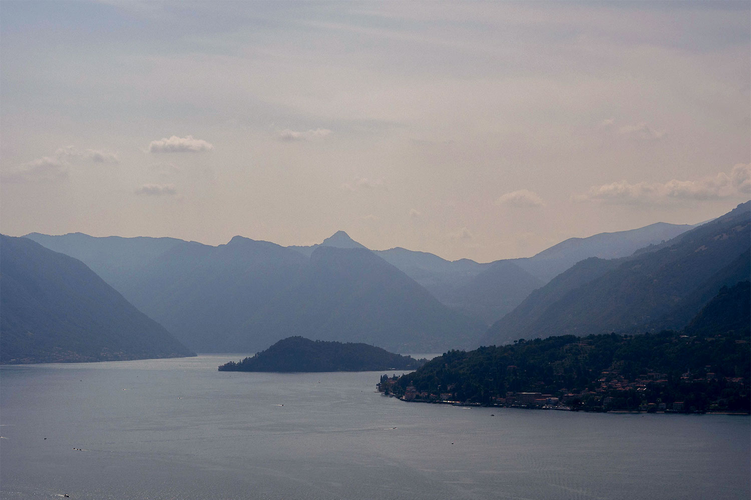 The view : on lake Como, Italy | The Voyageur
